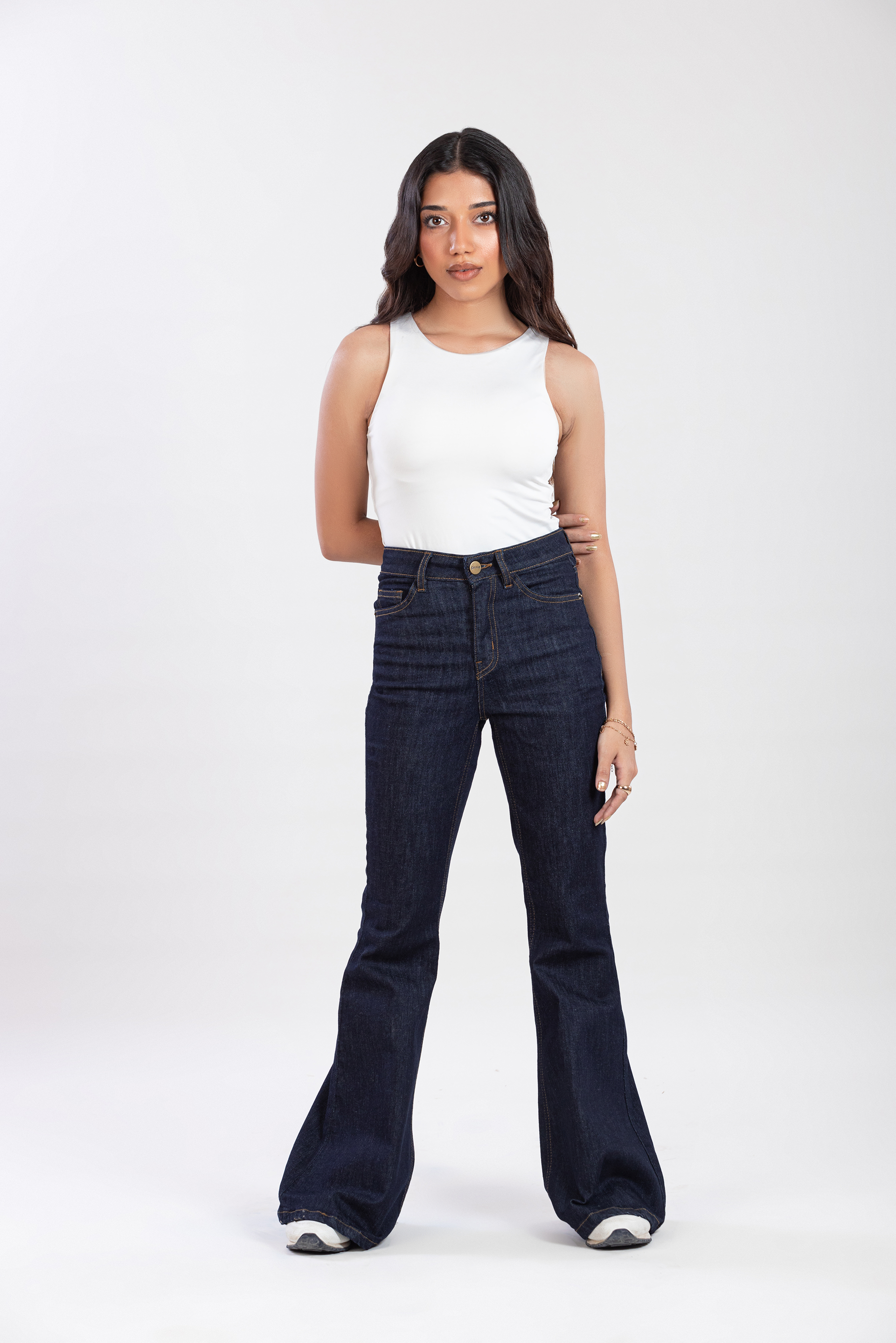 Shop Women's Fyza Flares Jeans – Genie.pk