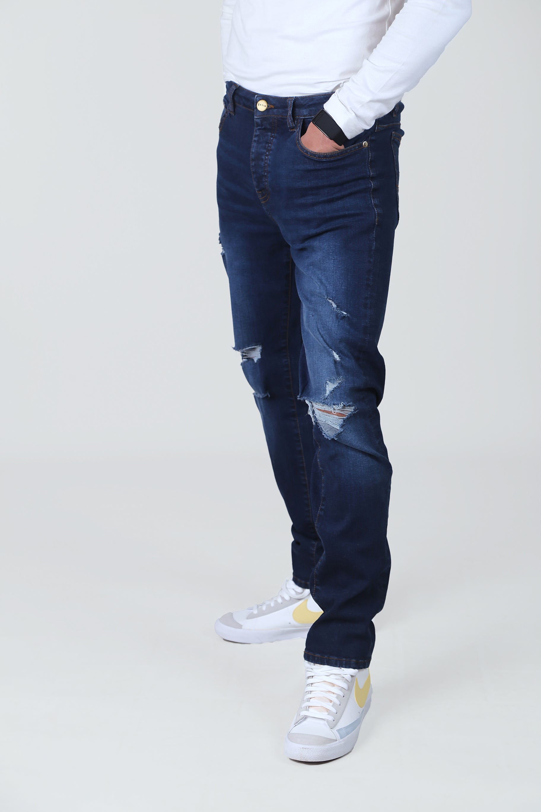 Shop Genie Men's Zaib Regular Fit Jeans – Genie.pk
