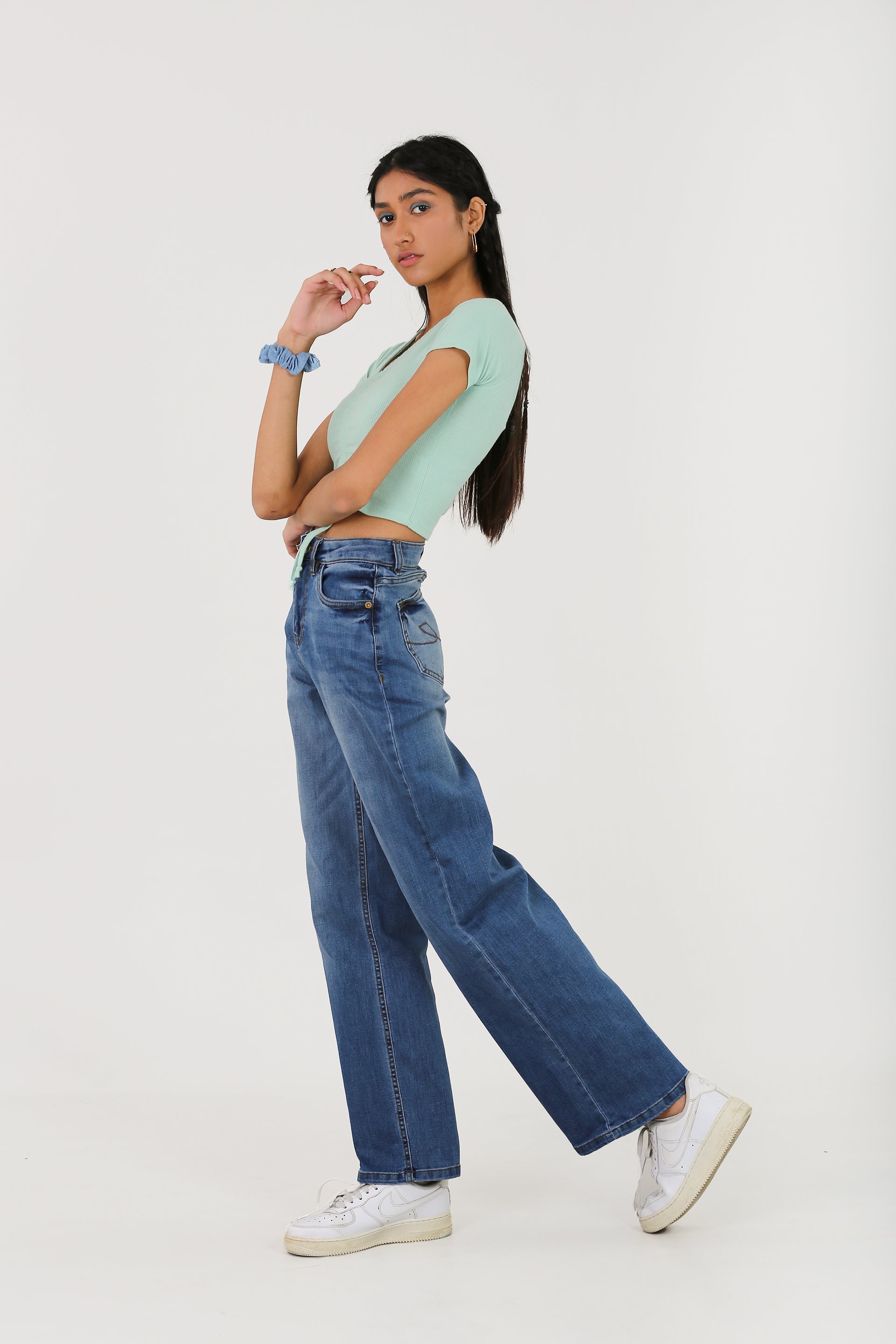 Liya Wide-Leg – Genie.pk